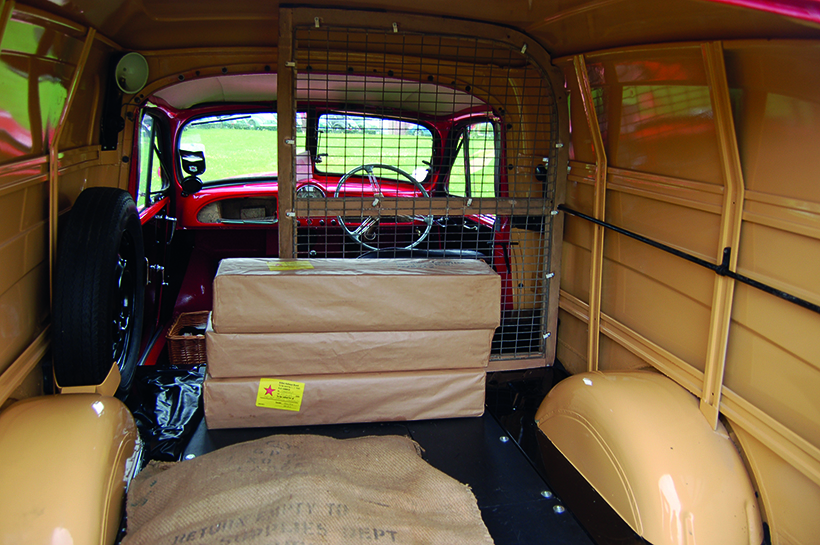 Morris Minor GPO and PO vans - Classic & Vintage Commercials