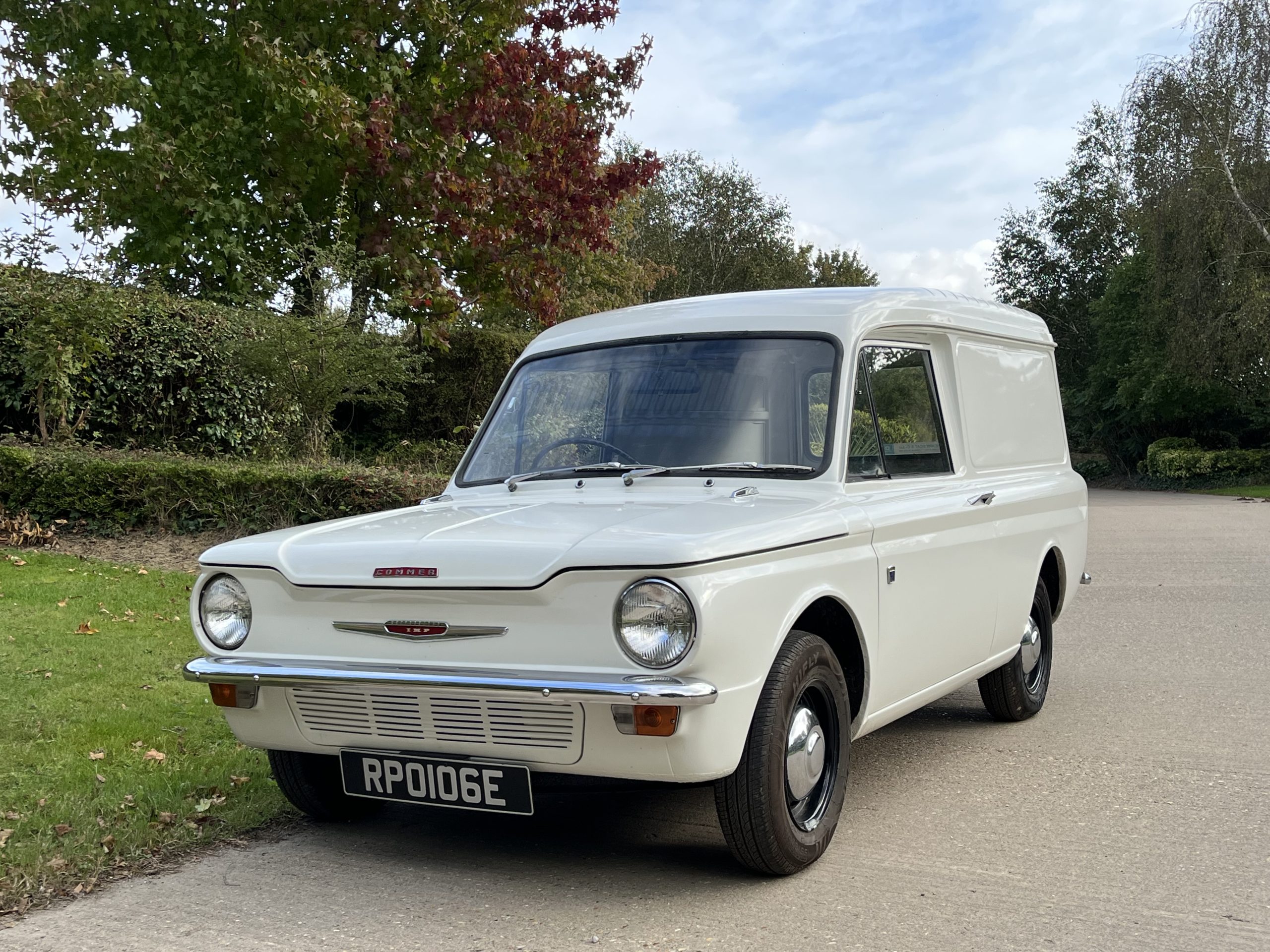 Commer Imp - Classic & Vintage Commercials
